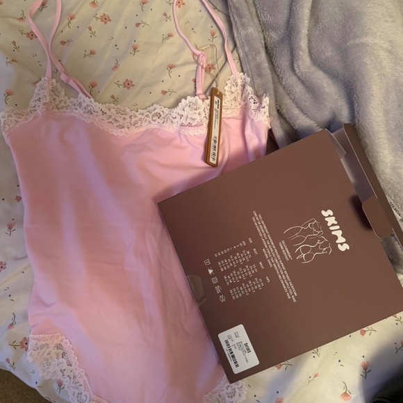 SKIMS | Tops | Skims Fits Everybody Lace Cami Bodysuit | Poshmark